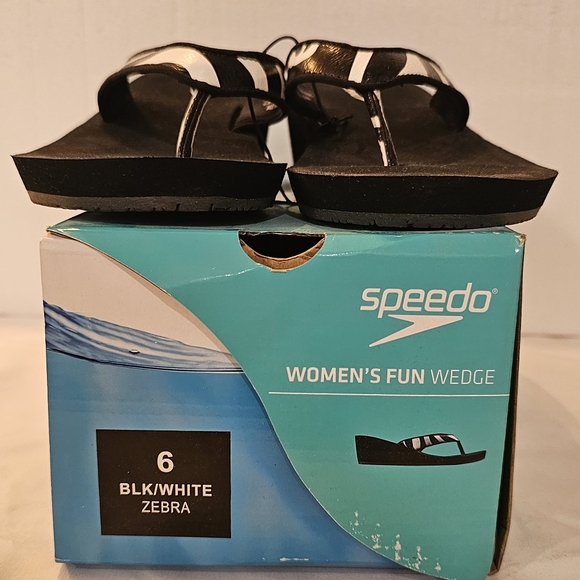 Speedo | Shoes | Speedo Womens Fun Wedge Sandals Blackwhite Sz 6 | Poshmark